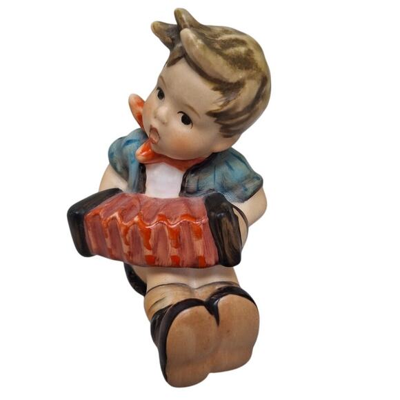 Hummel | Toys | Vintage 988 Hummel Goebel 110 Boy W Accordian ...